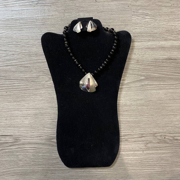 Lisa Welch Designs STERLING | Shop Revente